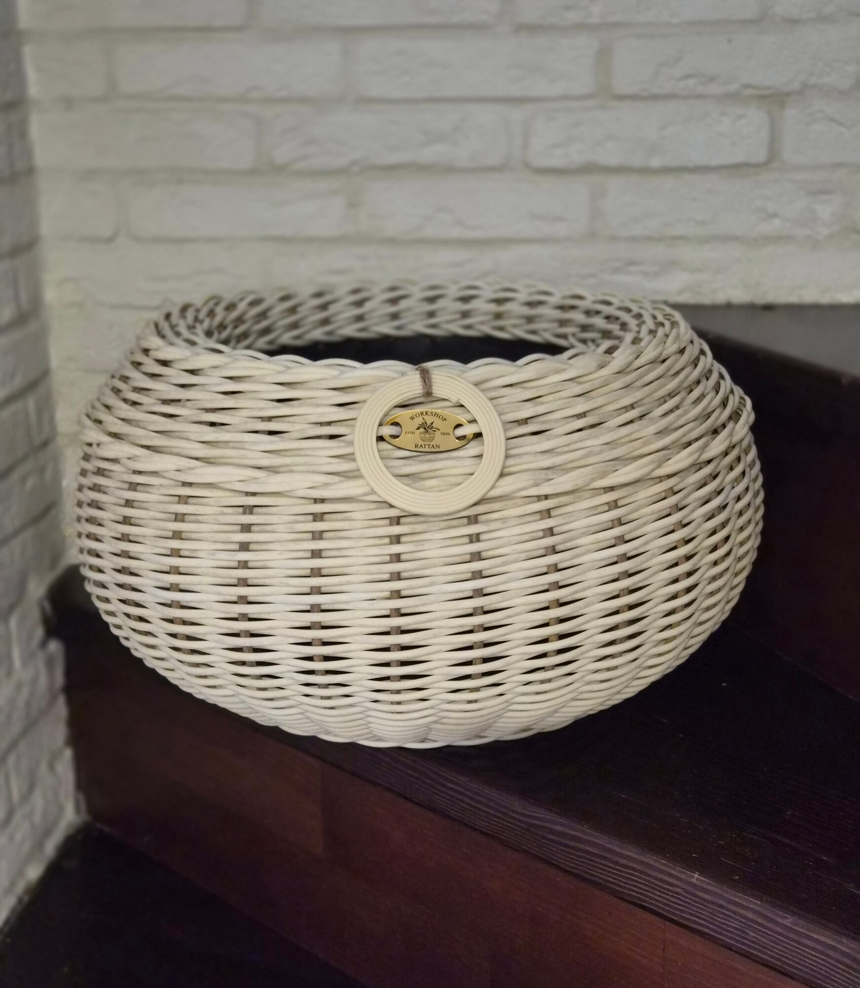 Кашпо из искусственного ротанга "Шар" (модерн) для улицы, дома, объём 12 литров