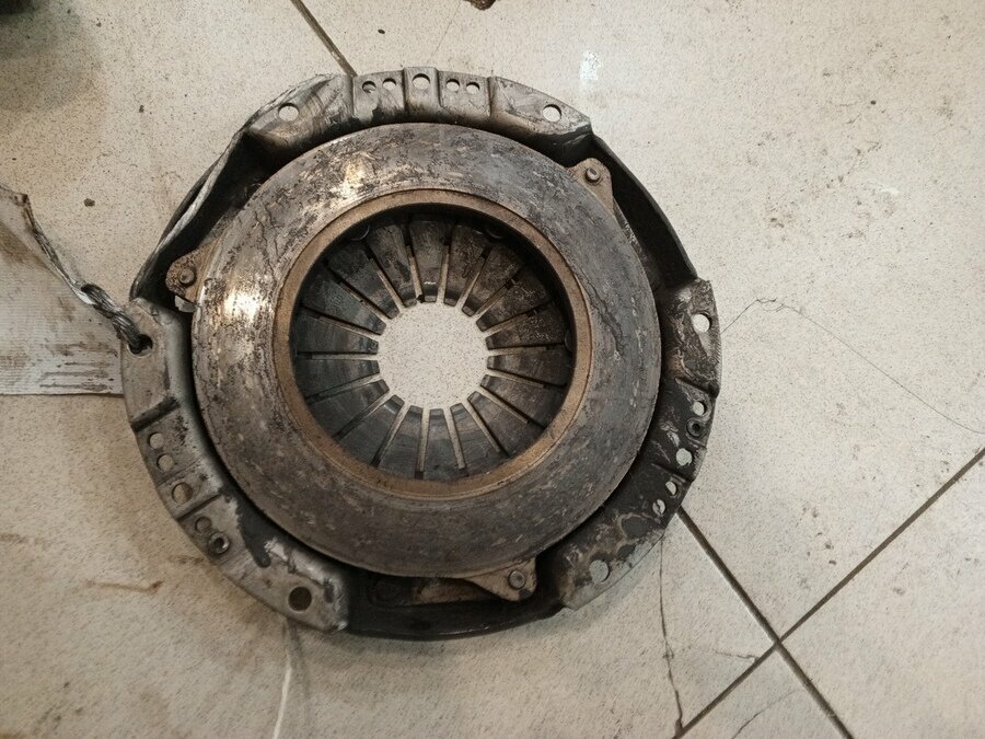 Корзина сцепления от Mazda 3 bk 2003-2009