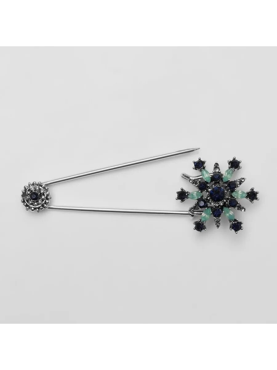 Элегантная рождественская булавка-снежинка