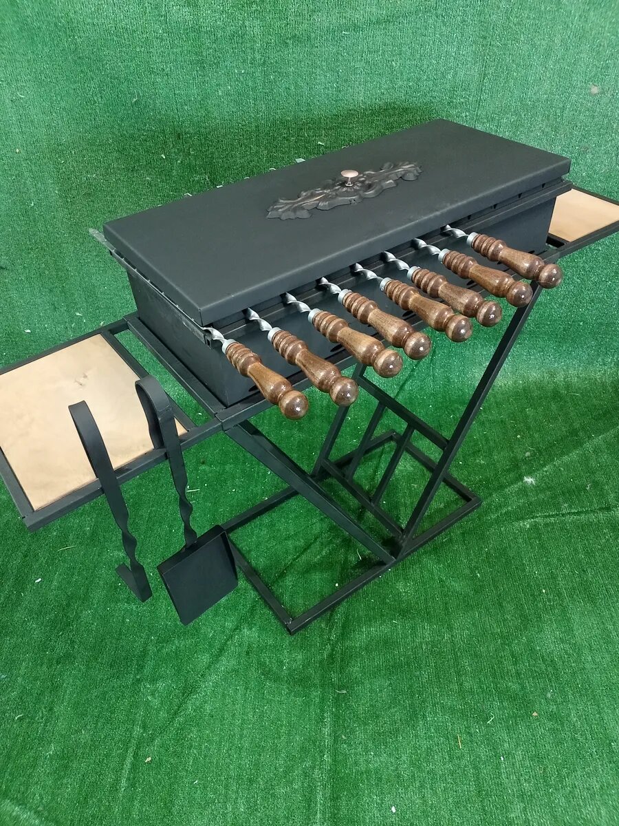 Мангал железный многоразовый высокий. Для шашлыка с крышкой. Барбекю гриль в стиле лофт. Полный комплект с полочками