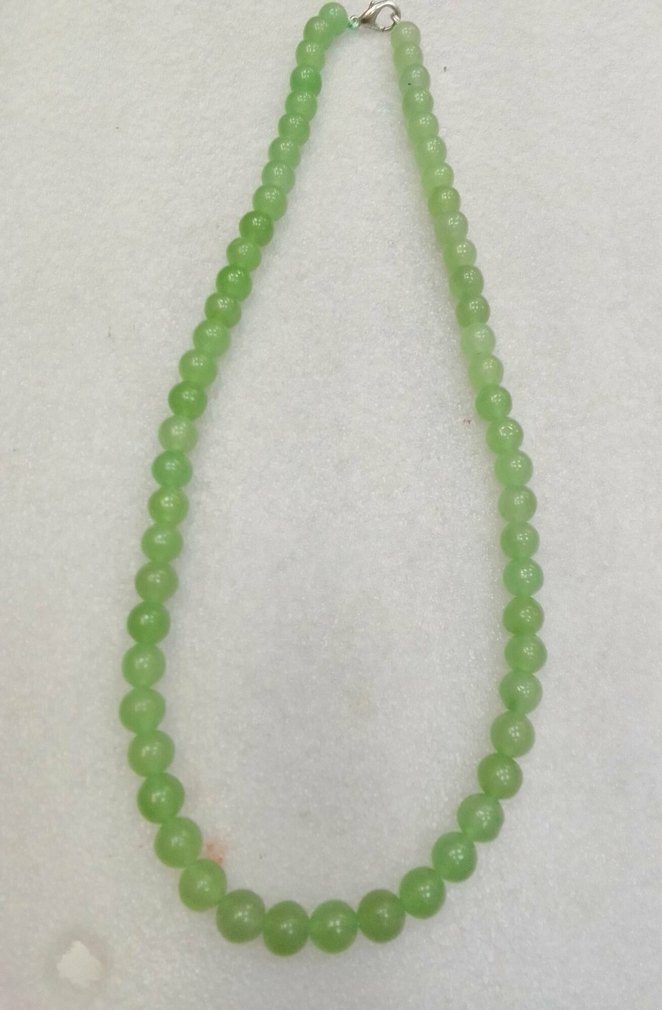 Бусы, жадеит