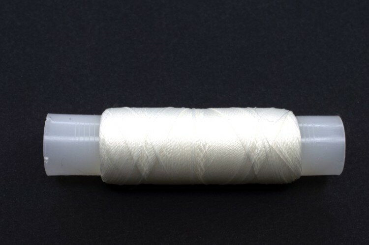 Нить для бисера Титан 100 диаметр 0,1мм, длина 100м, цвет 2502 молочный, полиэстер, 1030-066, 1шт