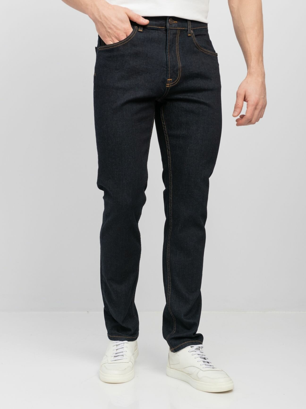 Джинсы зауженные 