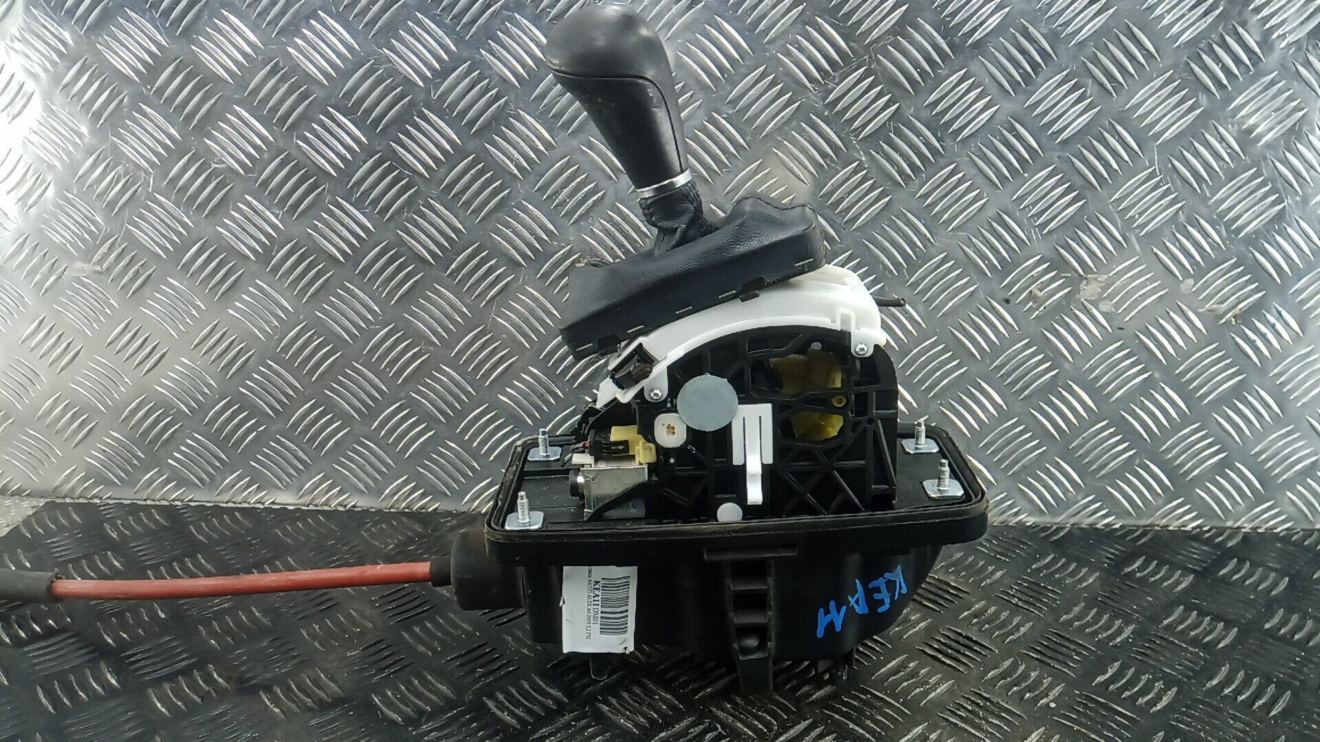 Кулиса КПП AUDI A6 C6, Номер 4F2713041M