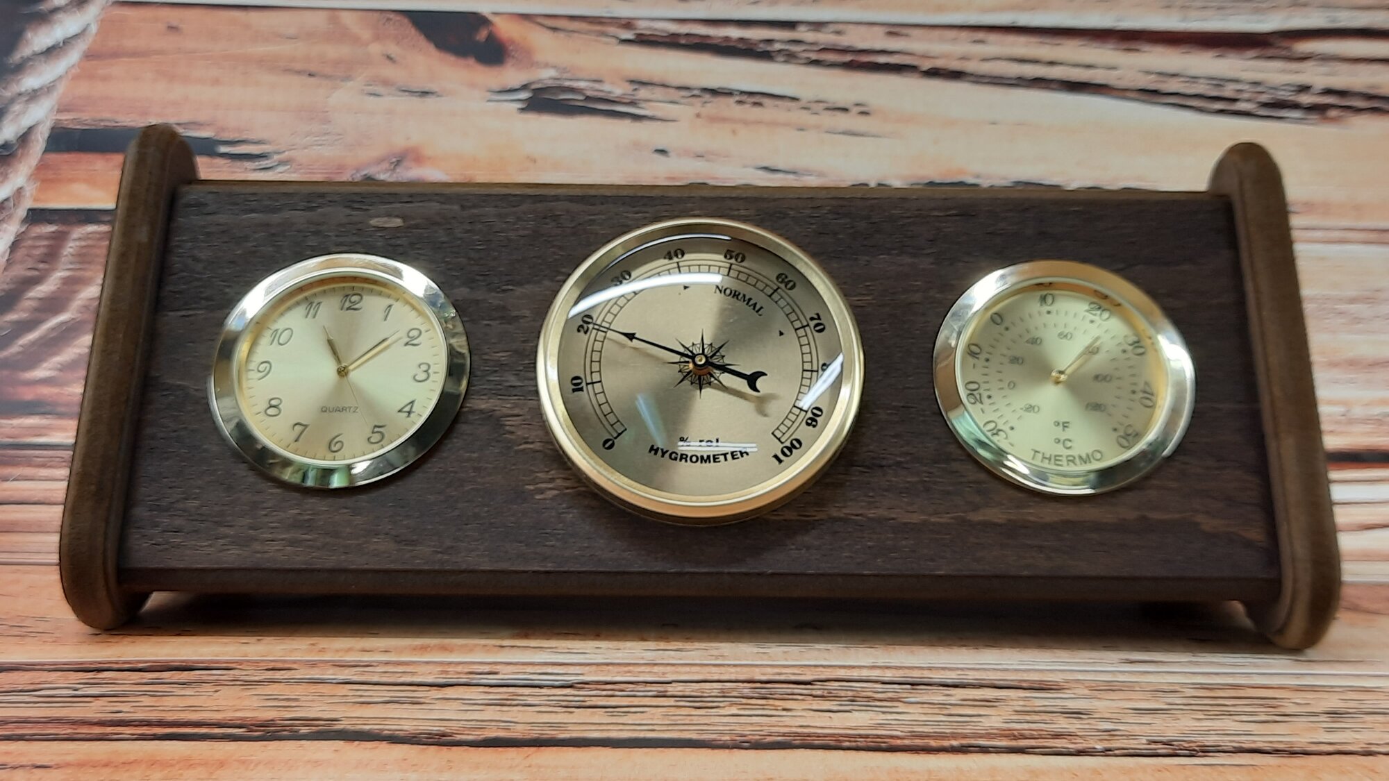 Метеостанция часы, термометр, гигрометр