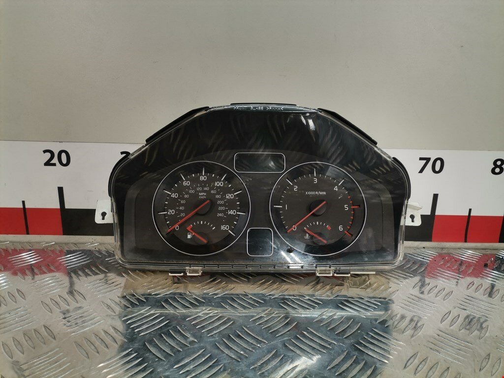 Панель приборная (щиток приборов) Volvo C70 2 36002720 арт. 1426481