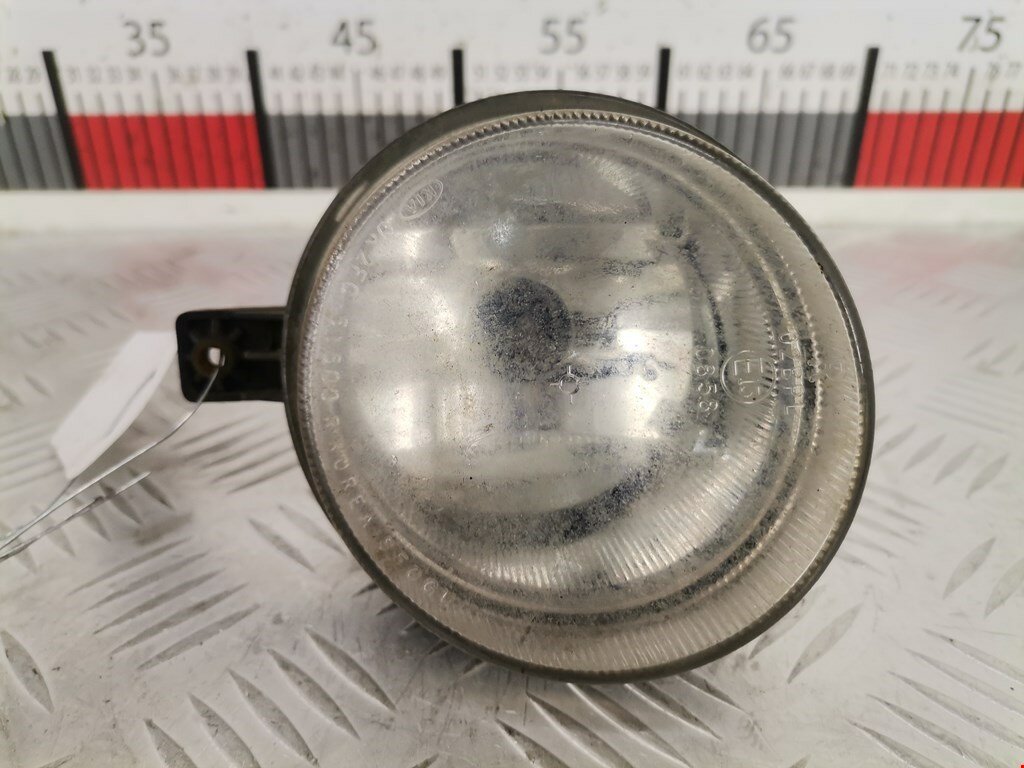 Фара противотуманная правая Kia Carens 1 (RS) 0K2FC51510 арт. 1481990