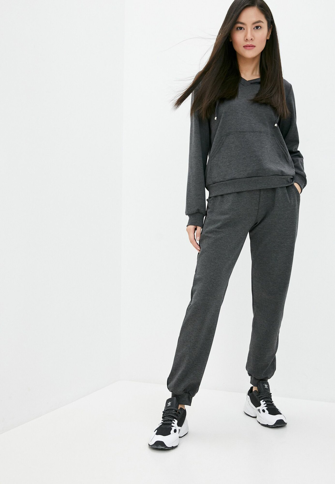 Костюм спортивный