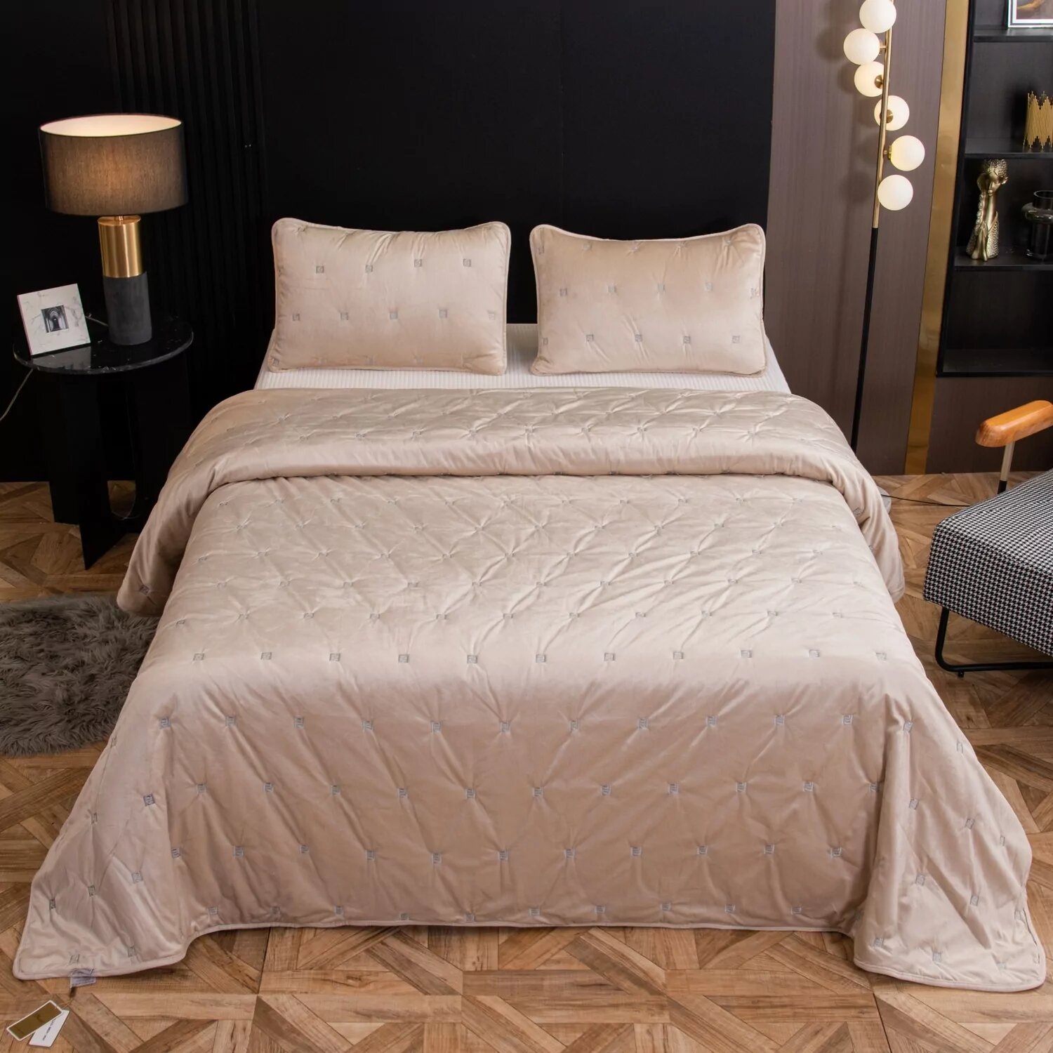 Велюровое покрывало Grande 240*260 см (Евро Макси) от VIVA - HOME TEXTILE кремово-бежевое