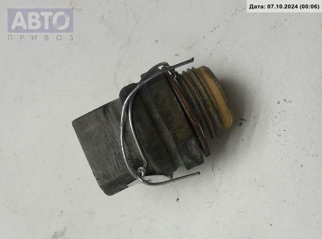 Датчик температуры Volkswagen Passat B3