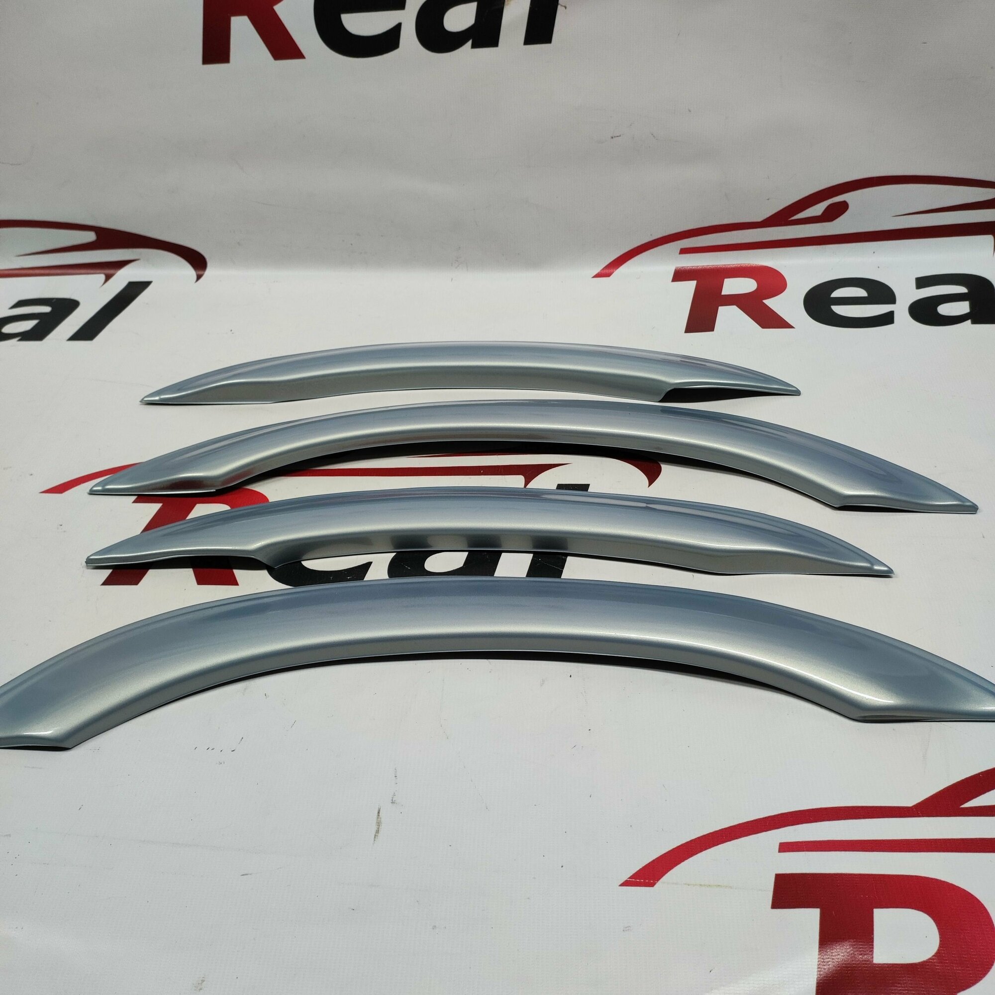 Накладки на арки 2113 2115 2114 комплект с уплотнителем №281 кристалл. ( серебристо желто синий)