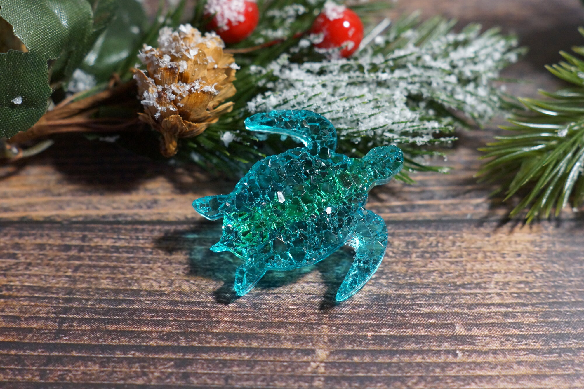 Брошь, эпоксидная смола