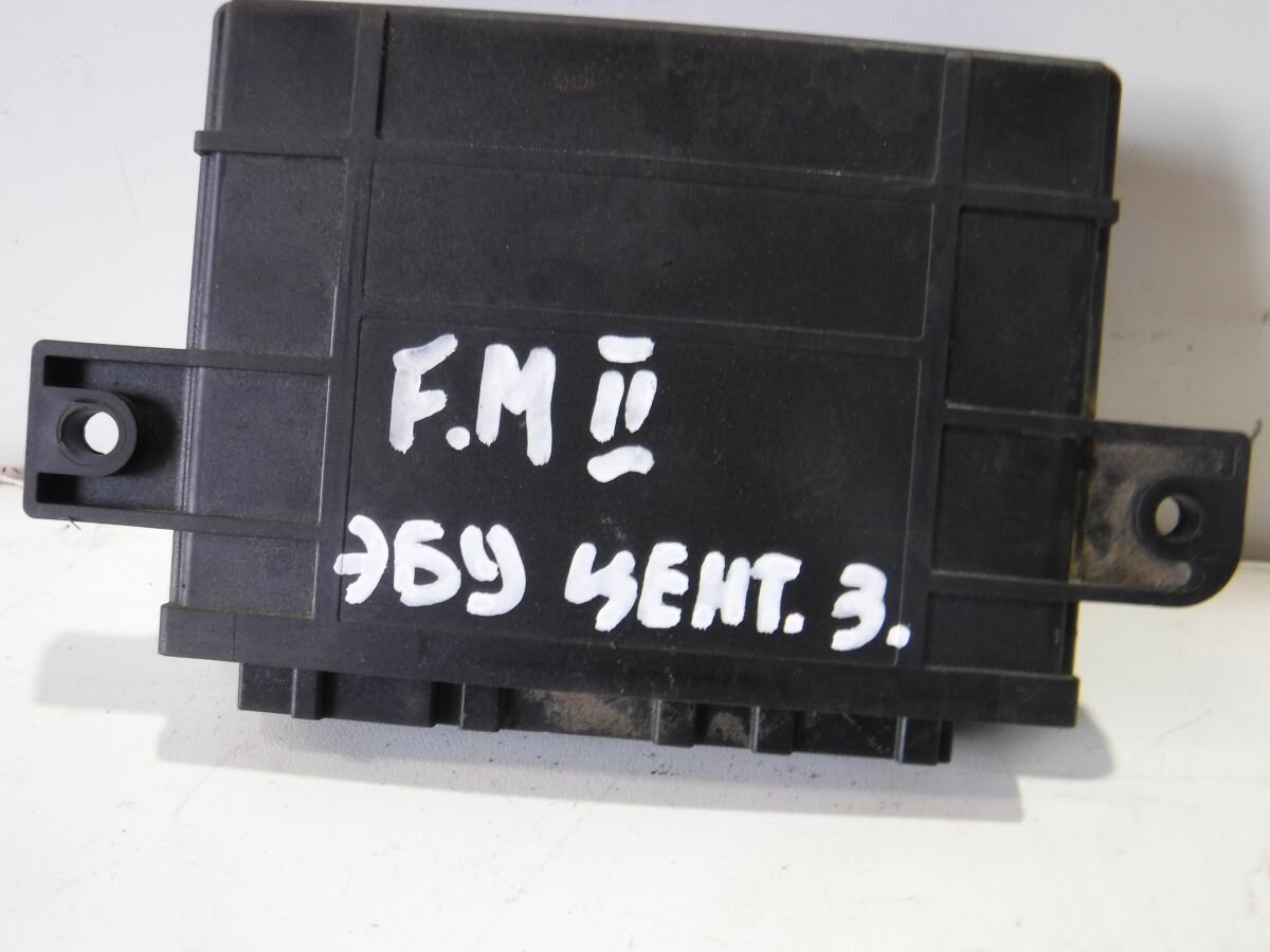 Блок управления центральным замком Ford Mondeo II (1994—2001) 93BG15K600AC