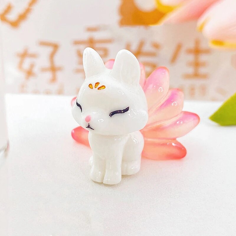 Миниатюрная статуэтка лисы из смолы Red