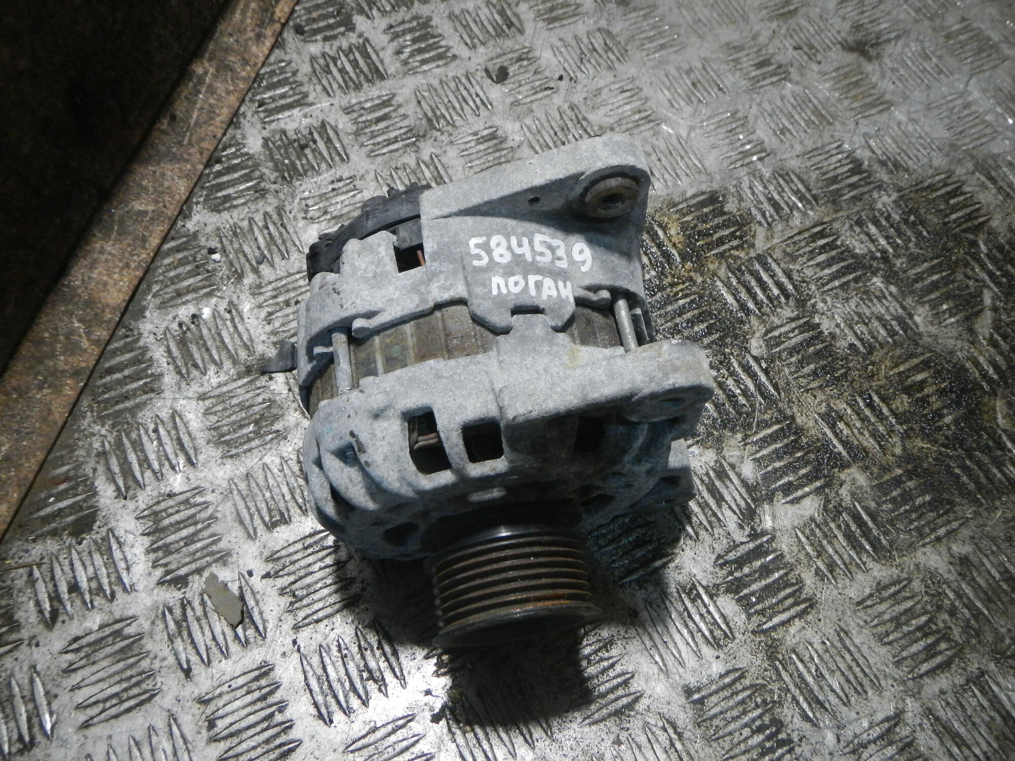 Б/У Генератор, Renault (Рено)-LOGAN (14-) RENAULT LOGAN (14-) К4М. Заклинен,сломана пластиковая крышка. Ремонтый набор 58...