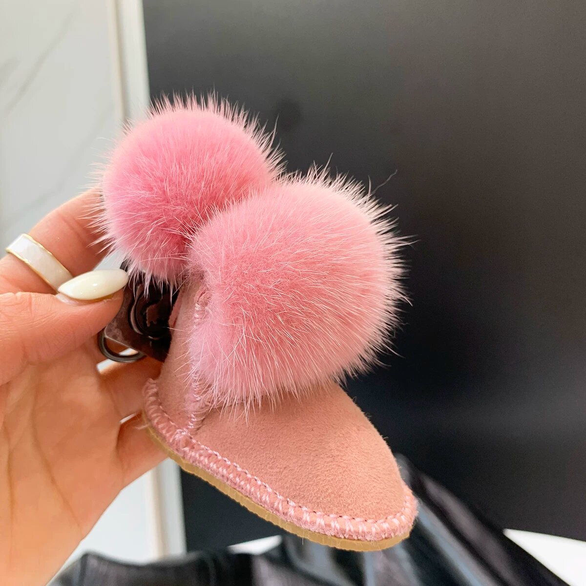 【Брелок для сапог】Брелок для ключей от машины в виде сапог из натурального меха норки, персонализированный и изысканный