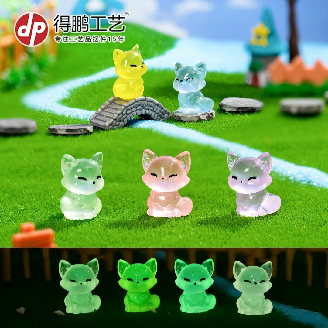 Декоративные светящиеся в темноте милые котята. Набор из 6 штук.