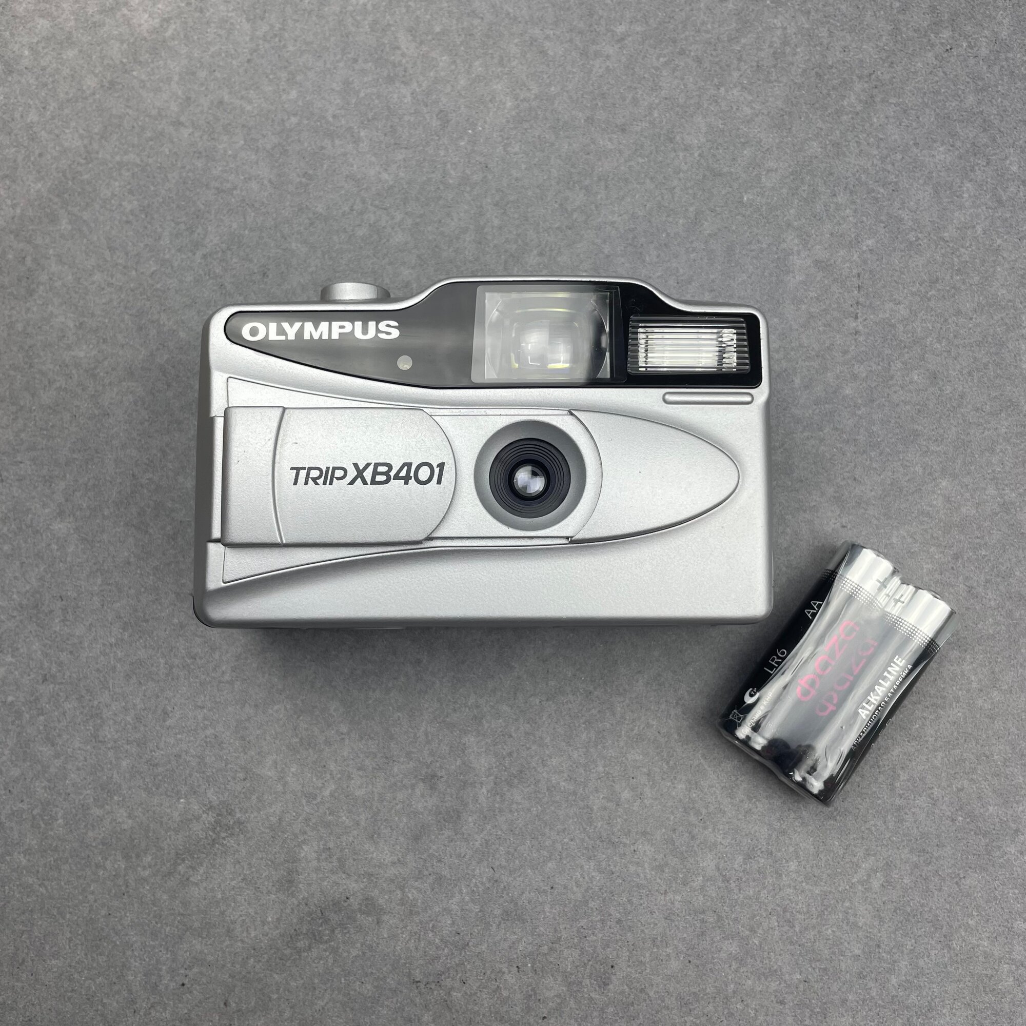 Винтажный пленочный фотоаппарат Olympus TRIP XB401