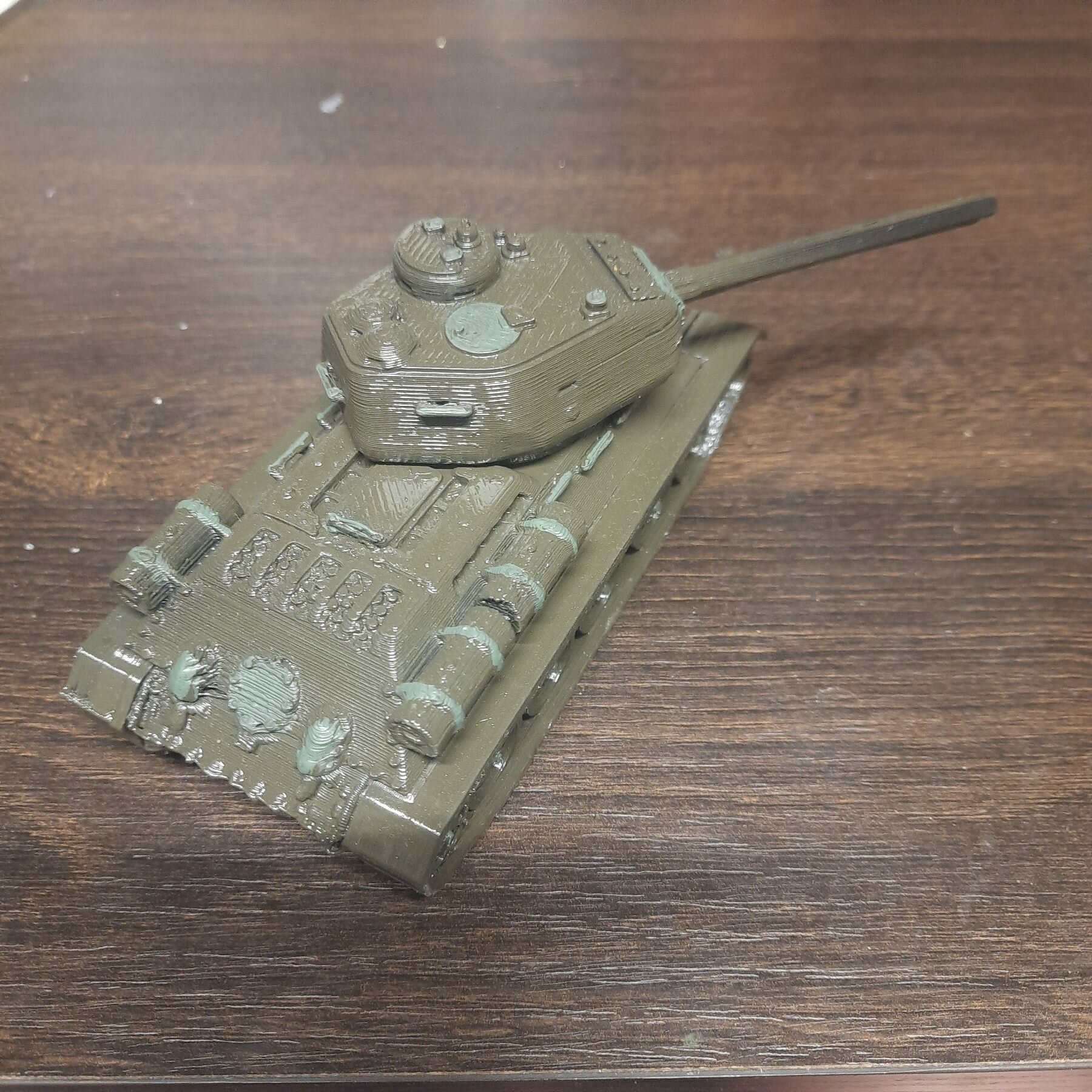 Танк т-34 зеленый