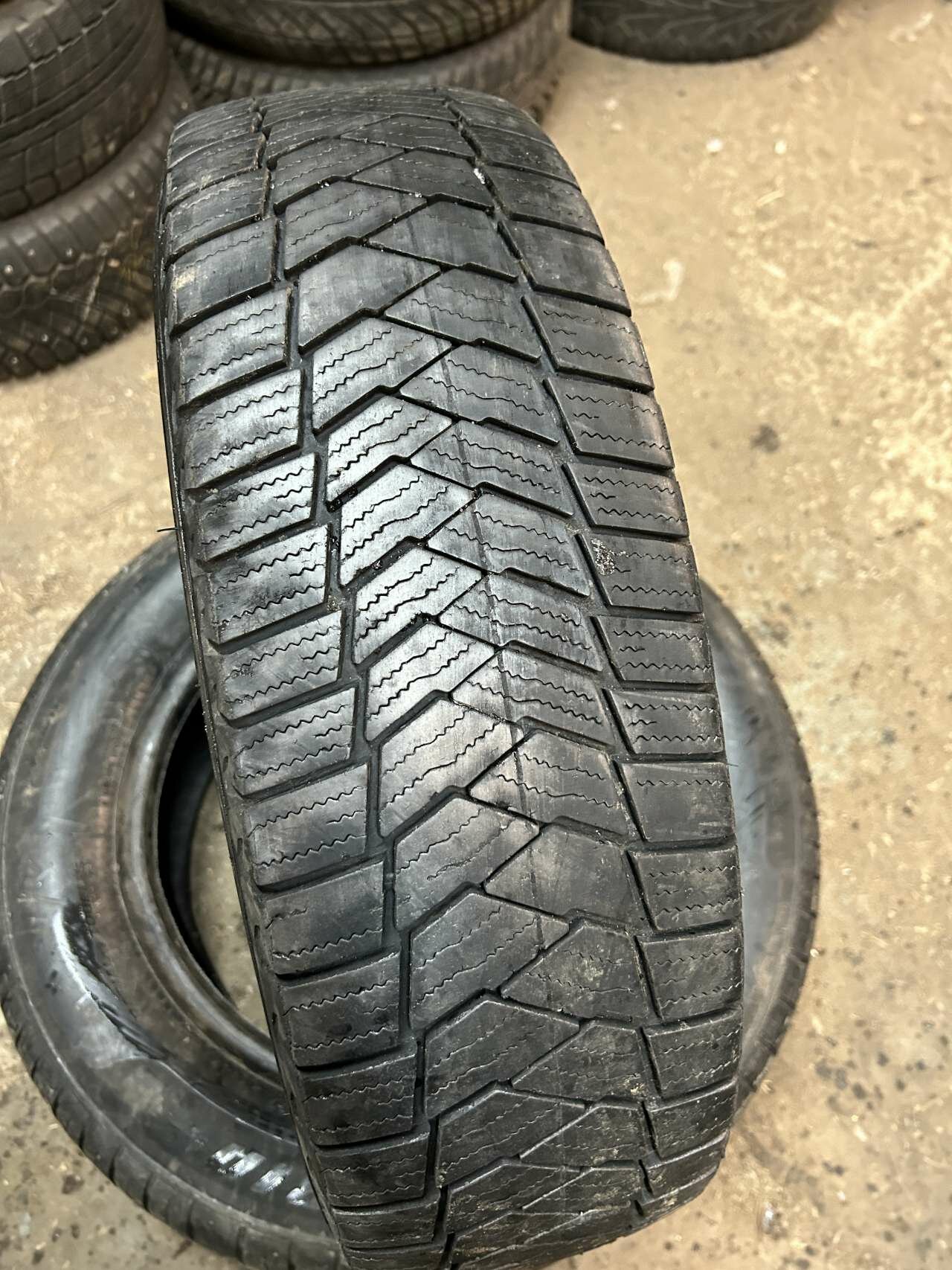 195/70 R15 104R Bridgestone Duravis All Season — купить в интернет ...