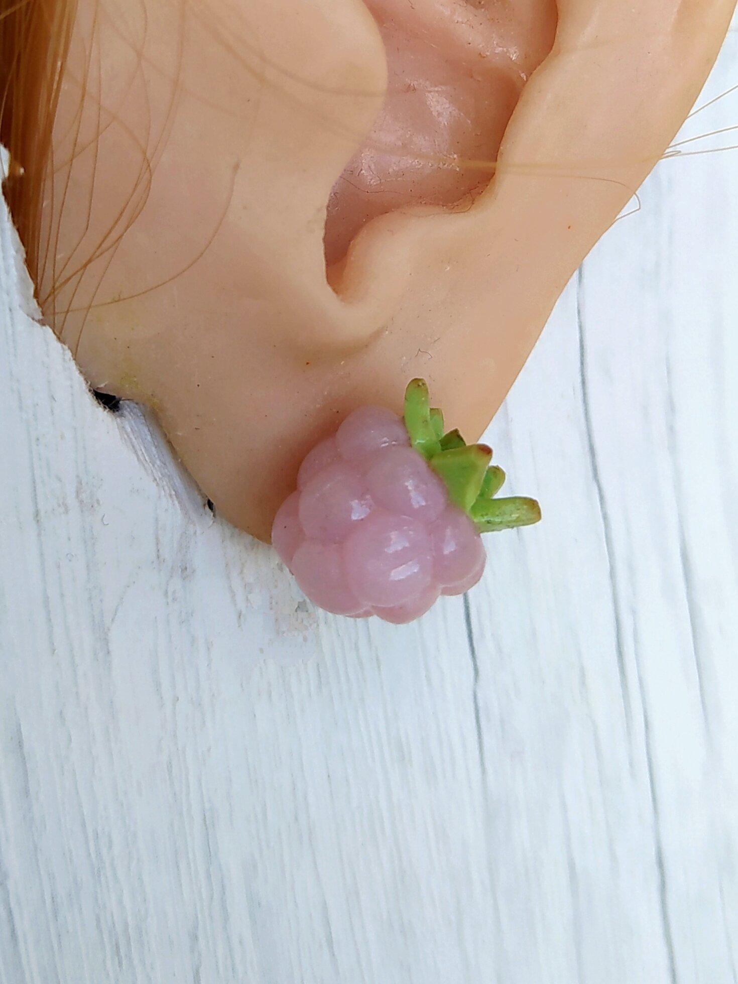 Серьги пусеты Tiny Petal, полимерная глина, размер 10 мм, розовый — фото 1