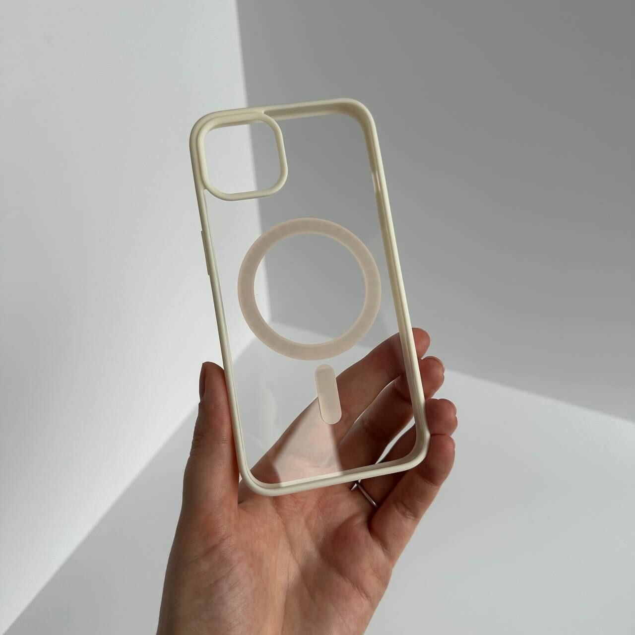 Чехол для iPhone 15 pro , накладка магсейф на Айфон 15 про для магнитных аксессуаров, противоударный, прозрачный розовый