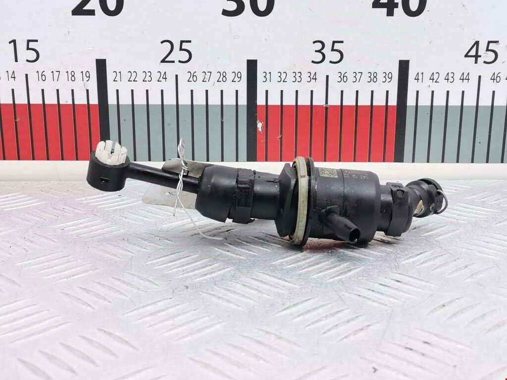 Цилиндр сцепления главный Renault Master 3 арт. 2027135