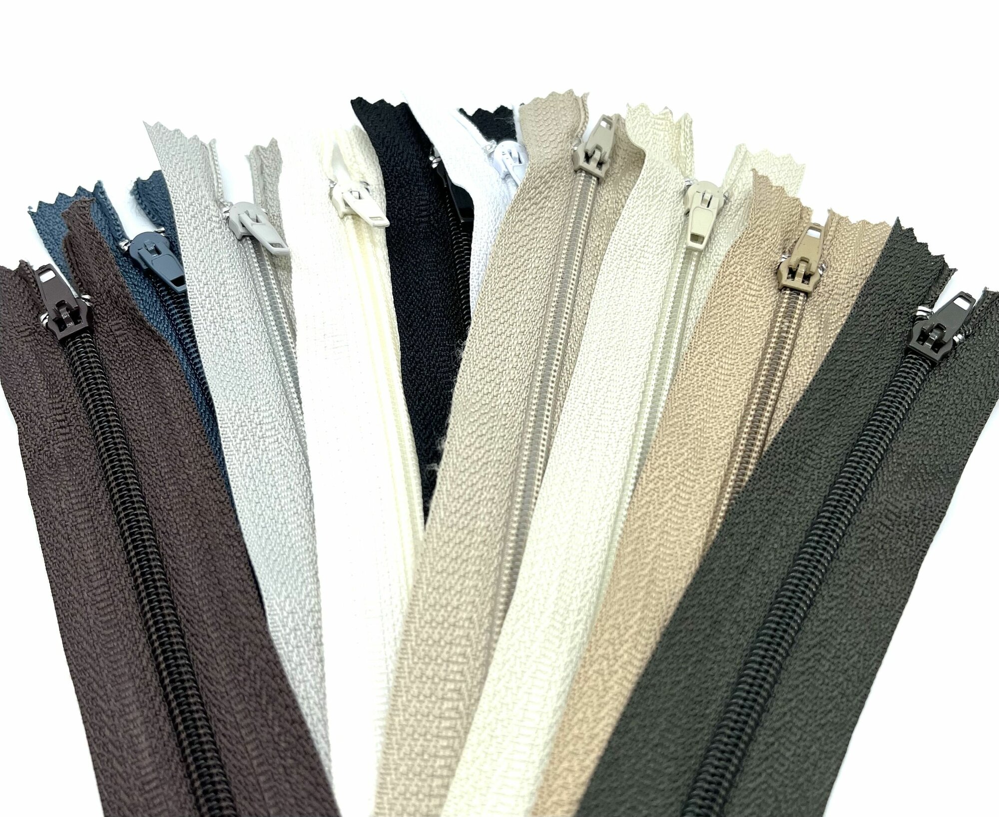 Набор брючных молний 20 см полуавтомат н/р (10 штук)