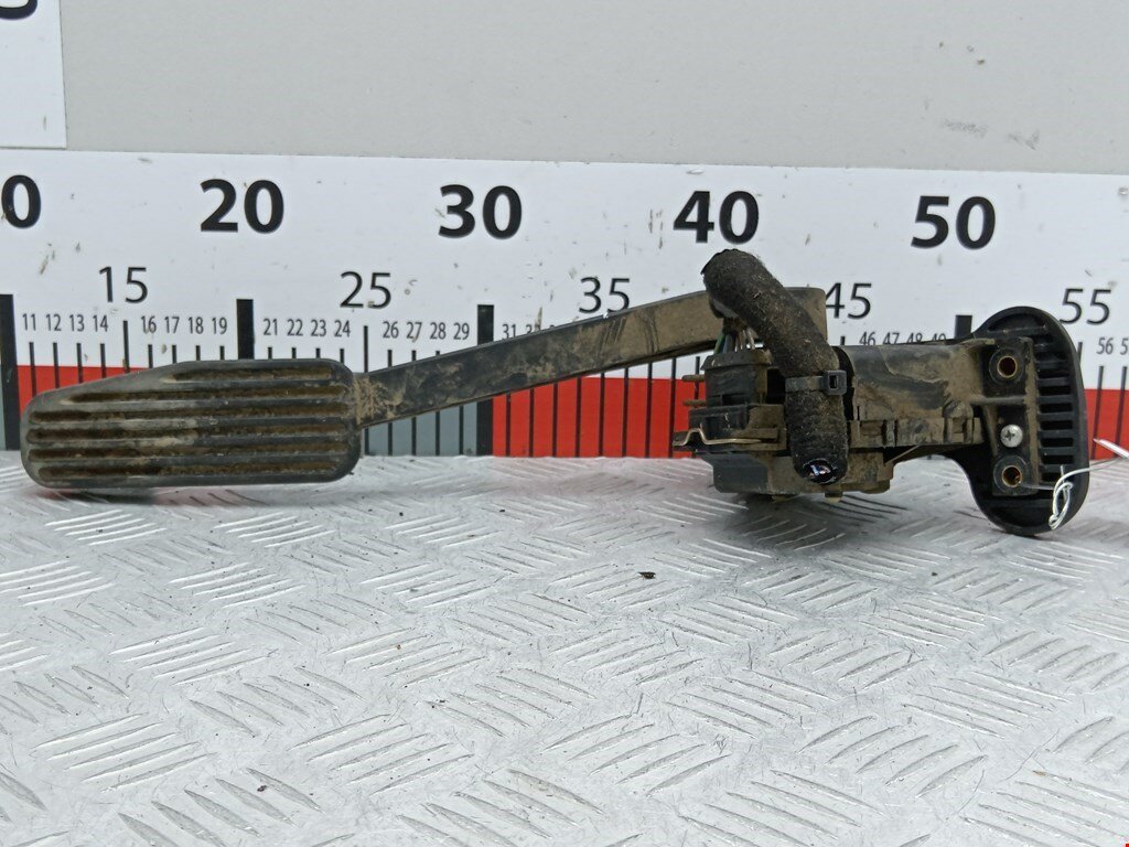 Педаль газа Volvo V70 2 30636004 арт. 2069552