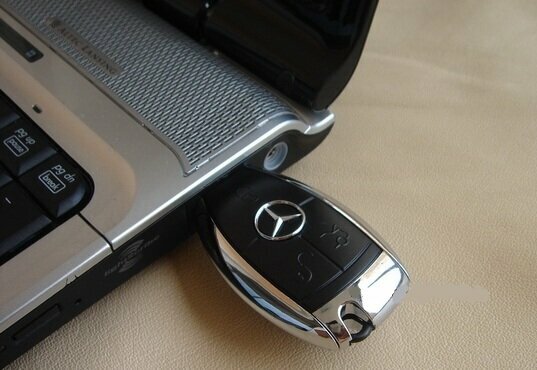 Флешка ключ Мерседес, 64 ГБ, USB2.0