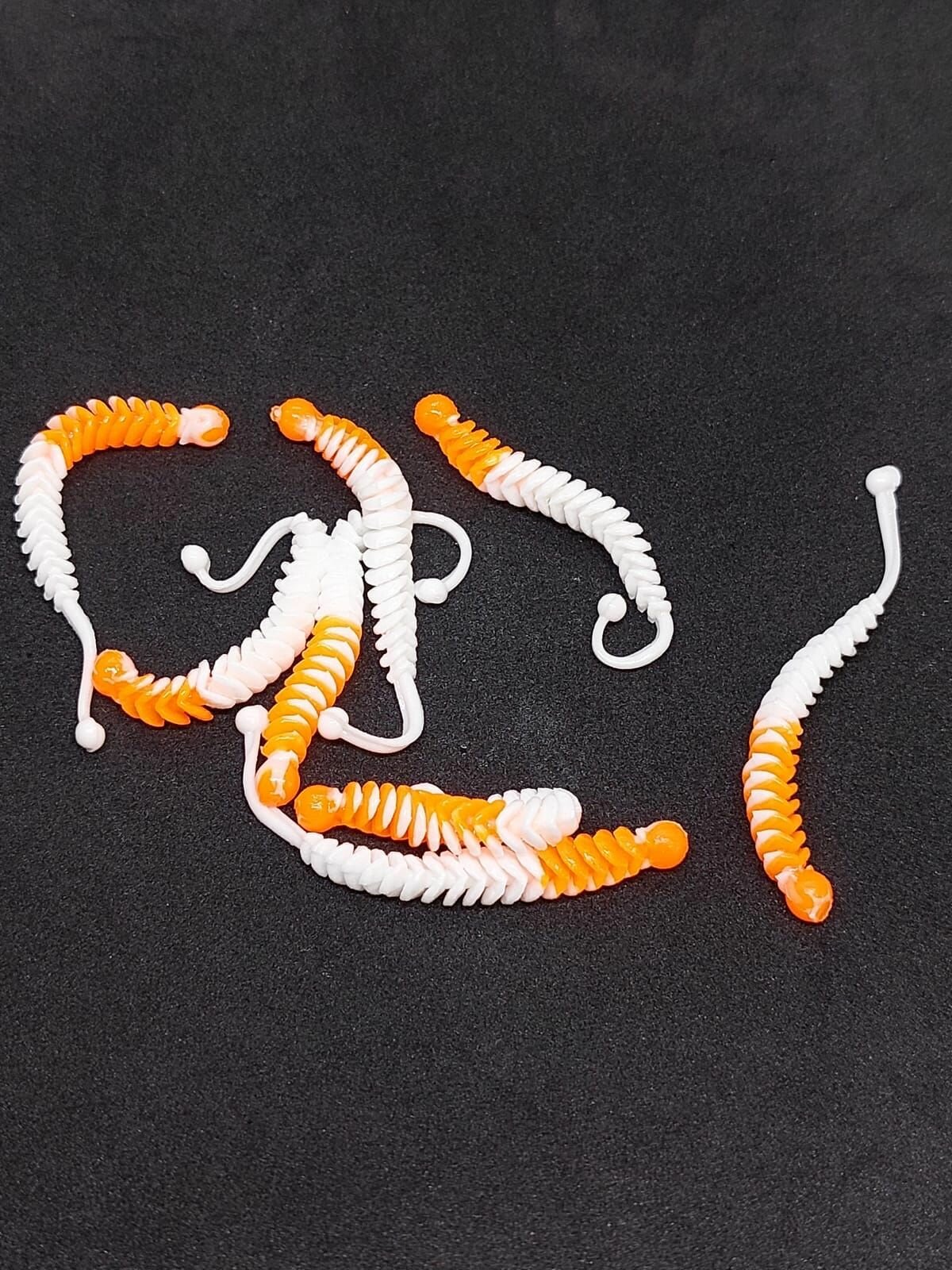 Силиконовая приманка на форель, окуня. Диско. Цвет бело оранжевый