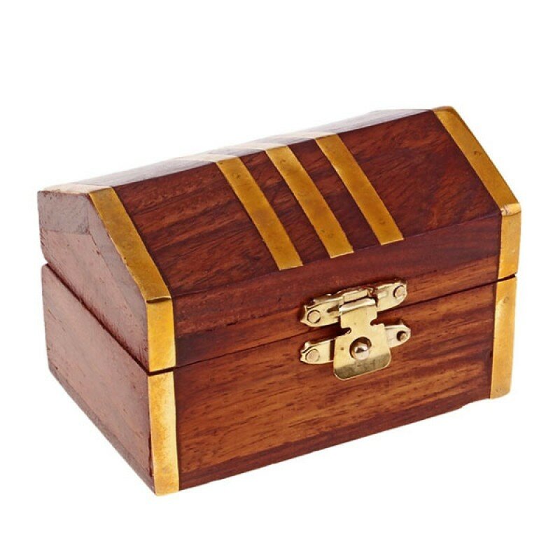 Деревянная шкатулка Ларец