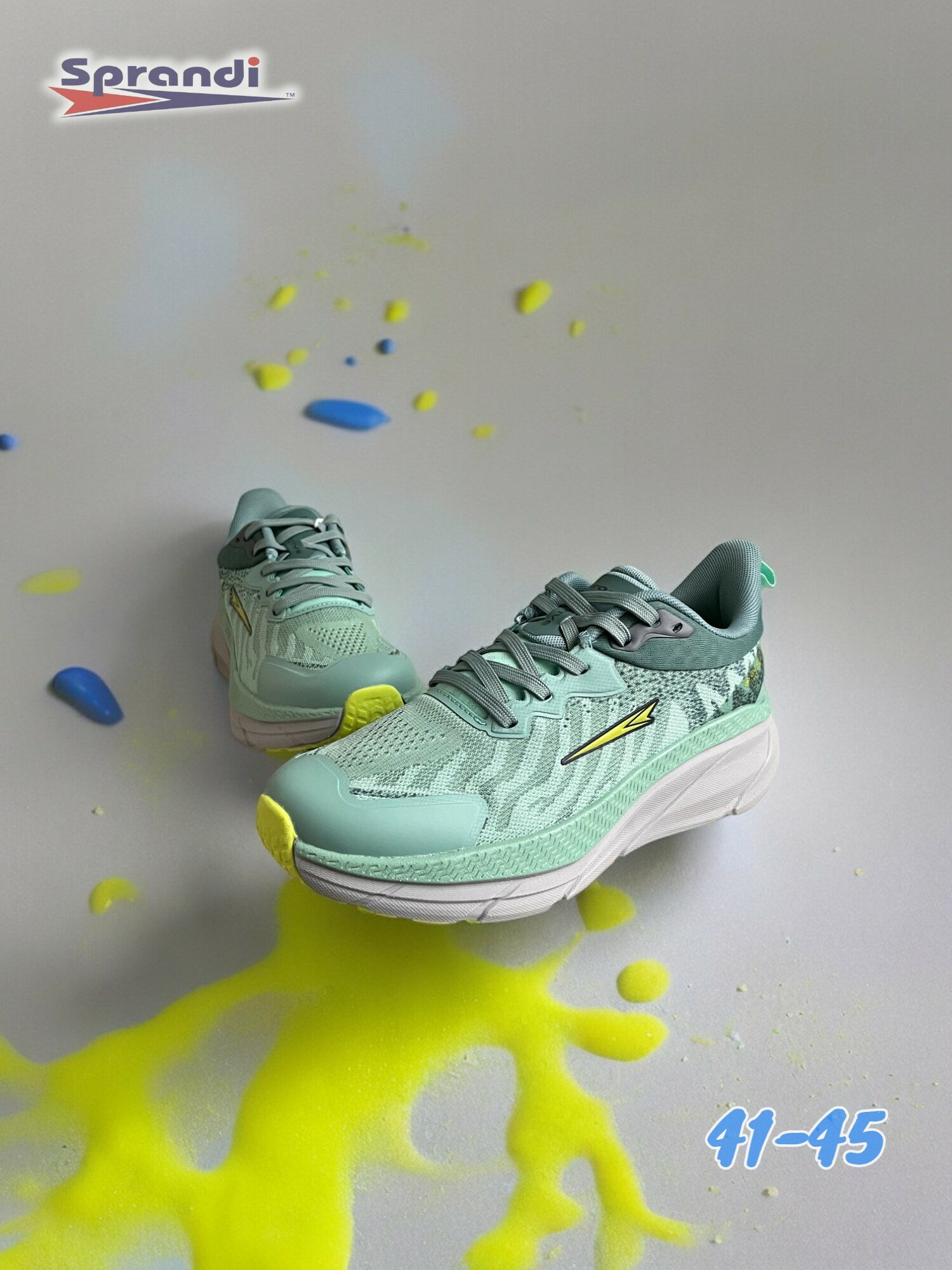 Кроссовки повседневная