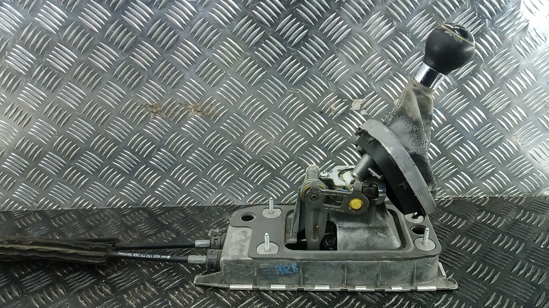 Кулиса КПП VOLKSWAGEN TOURAN (1T1, 1T2), Номер 1T0711049L