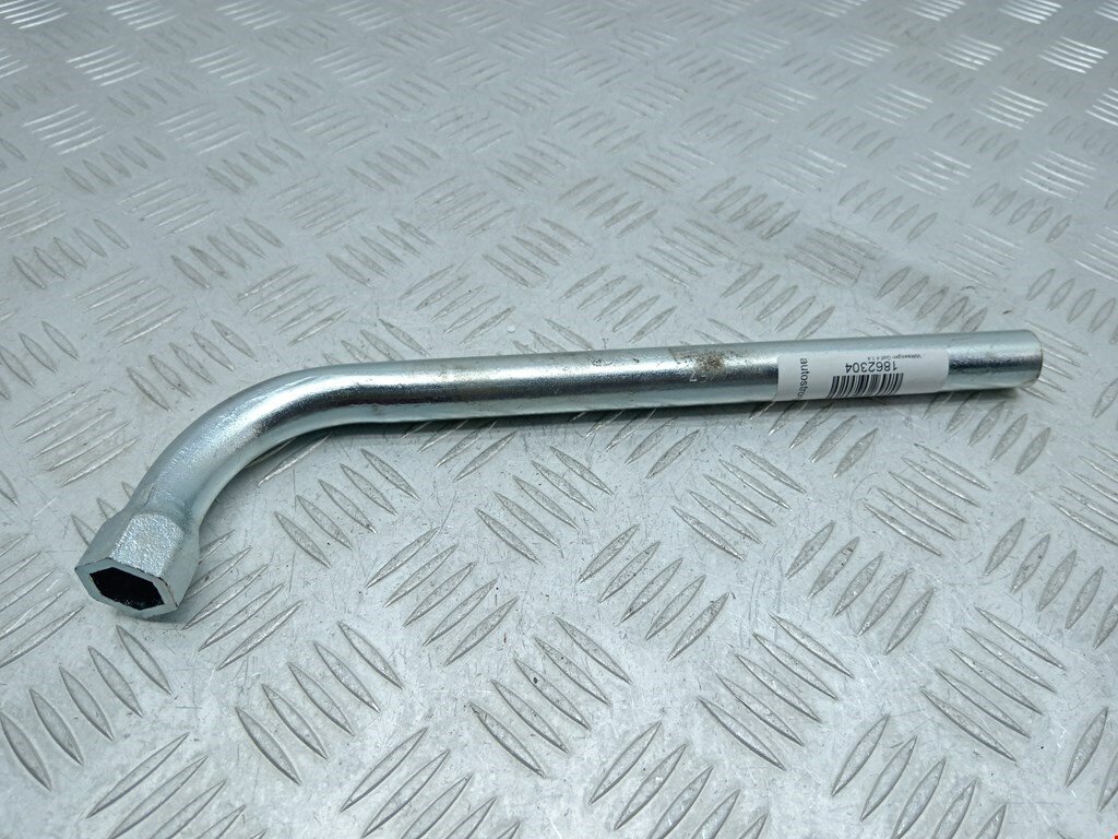 Ключ баллонный Volkswagen Golf 4 4D0012219A арт. 1862304