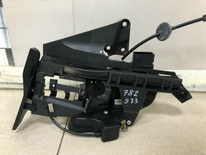 Замок двери задней правой Ford C-MAX 2003-2010 кат.номер: 3M5AR26412EK