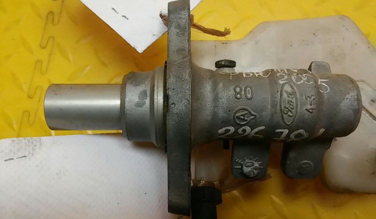 Цилиндр тормозной главный Fusion Ford