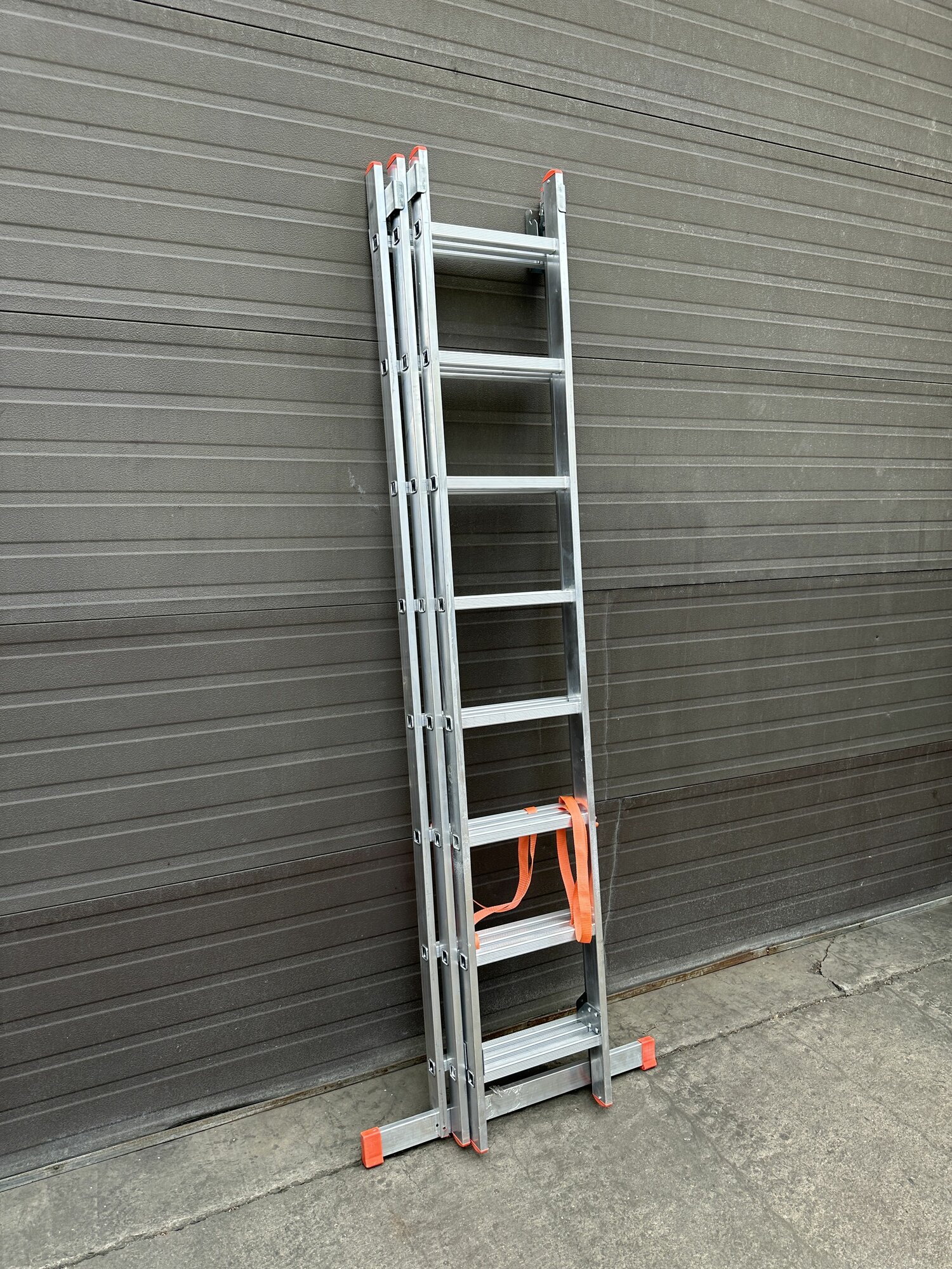 Лестница трехсекционная Sarayli-m 3х8, общая высота 5,10м