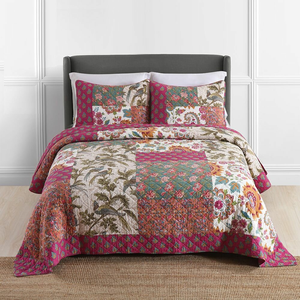 Покрывало с наволочками