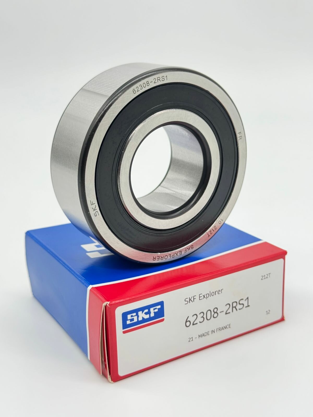 Подшипник шариковый SKF 62308-2RS1 180608 (40х90х33) на Электродвигатели и вентиляторы, Насосы и гидравлические системы, Сельскохозяйственная техника