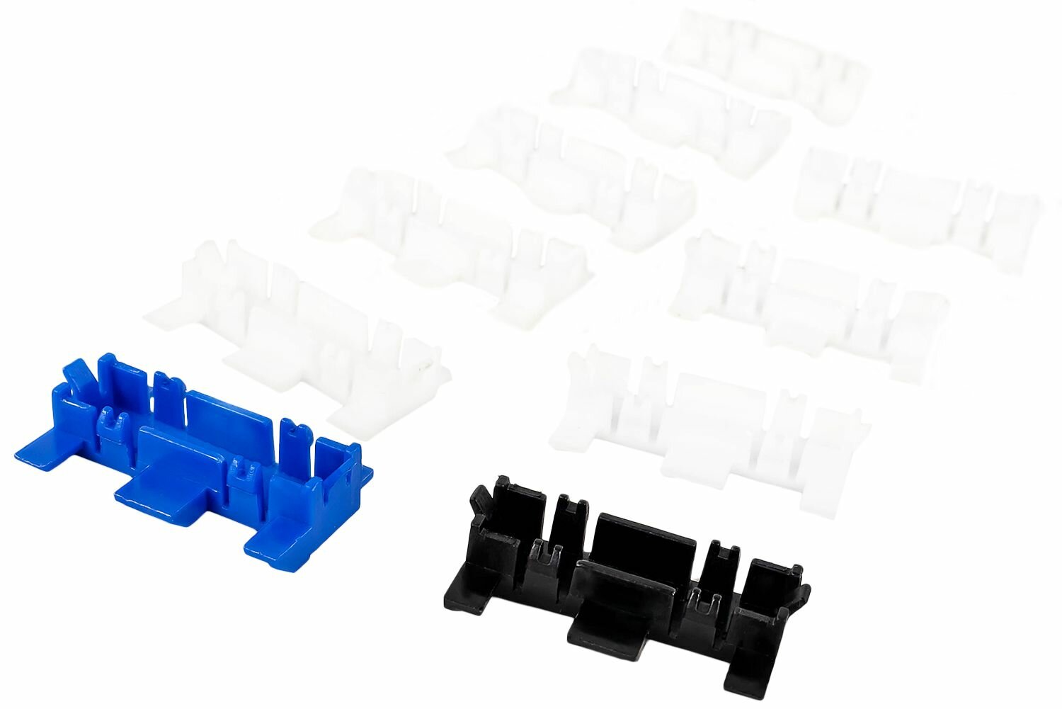 Центральные и боковые держатели облицовки сточного желоба крыши для Лада Веста, Веста NG