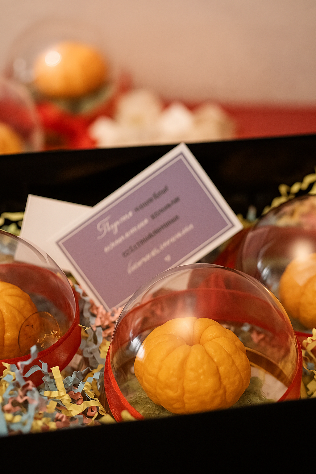 Набор новогодних свечей в виде мандаринов — 3 шт, с ароматом мандарин и хвоя в подарочной упаковке