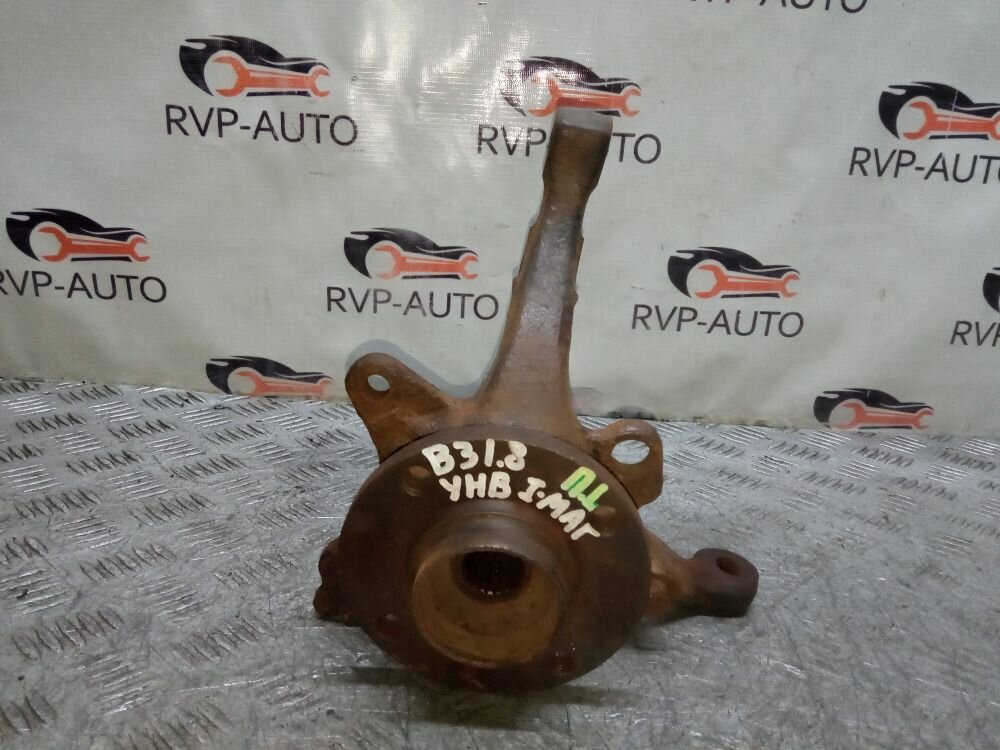 Кулак передний левый Volkswagen Passat B3 (Б3) 1.8 Volkswagen