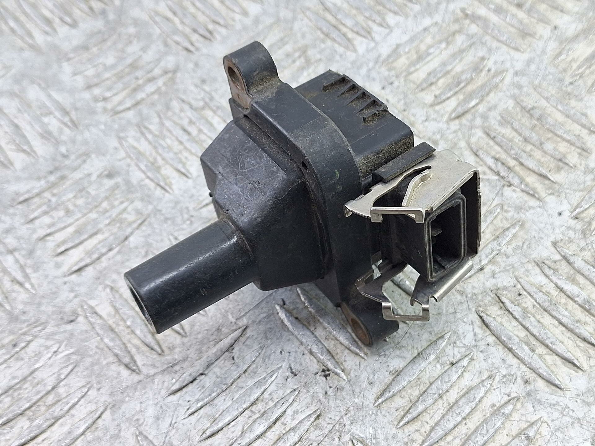 Катушка зажигания BMW 3 E46 (1997 - 2003) 0221504004