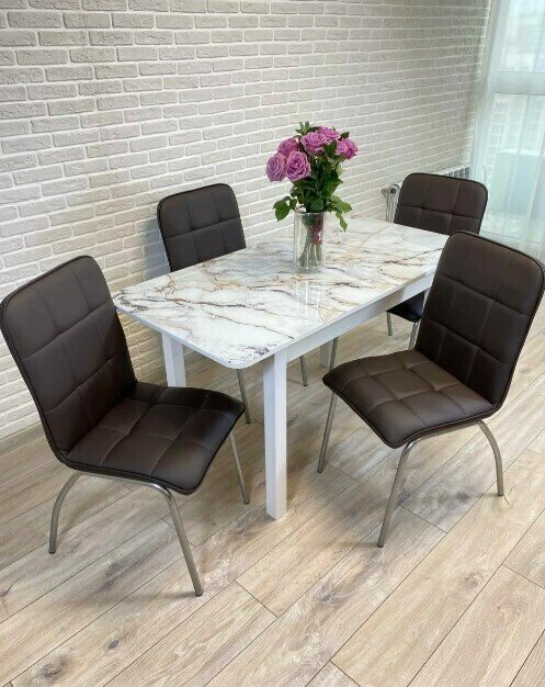 Кухонный стол стеклянный и стулья, обеденная группа