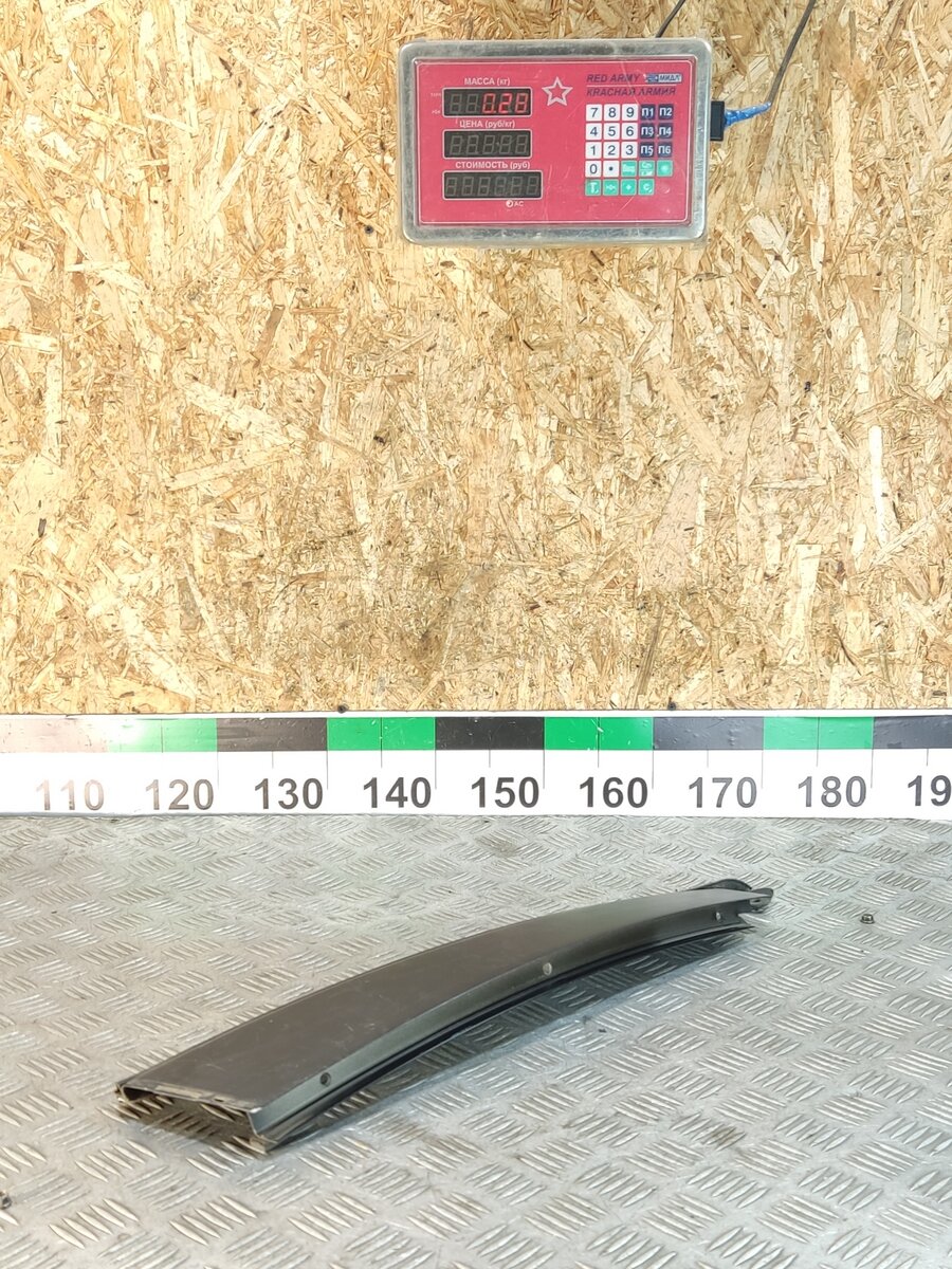 Накладка двери задней левой BMW X5 2000-2007 51347041433