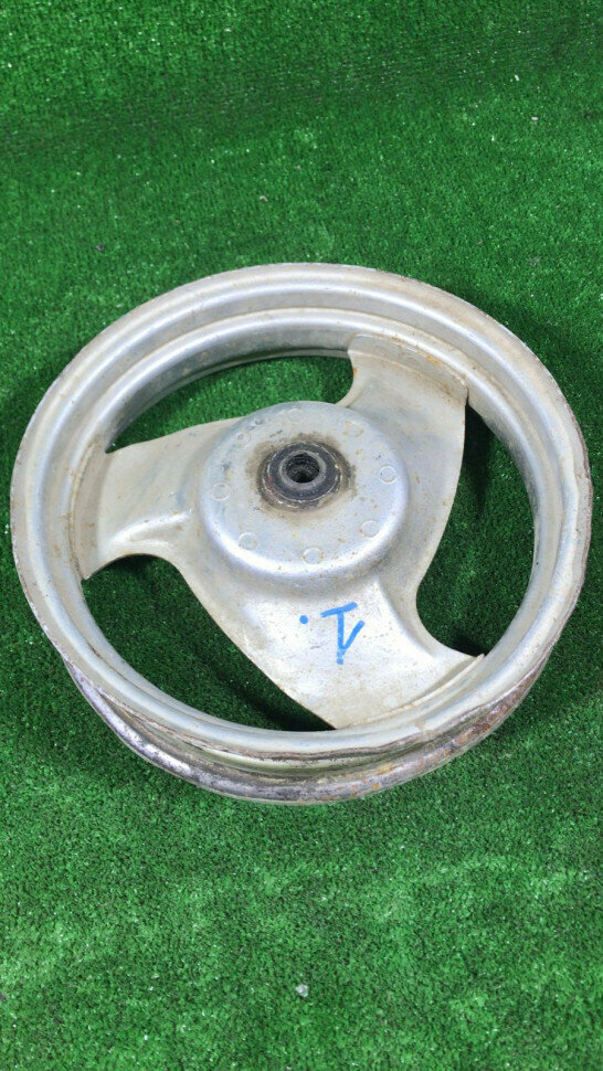 Диск переднего колеса Yamaha Jog барабанный тормоз