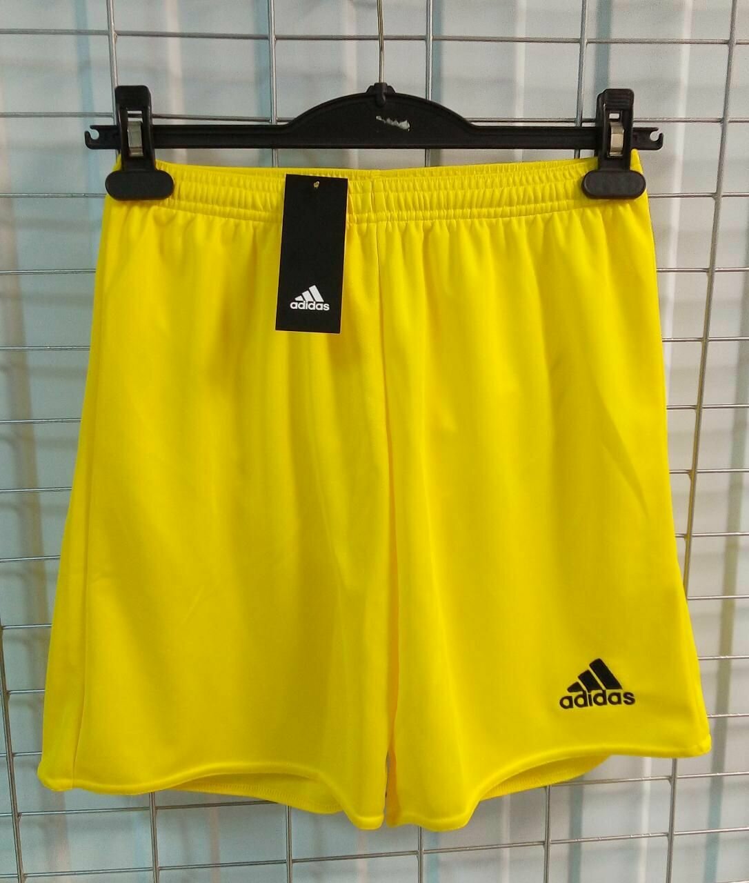 Для футбола ADIDAS Подростковые размер S ( русский 46 ) шорты футбольные желтые Оригинал