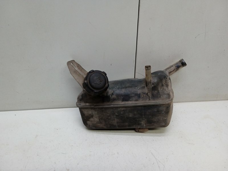 Б/У Рено Меган 2, Renault Scenic 2 2003-2009 Бачок расширительный Renault Megane 2002-2006 2, KM02, KM05, KM0C, KM0F, KM0G, K...