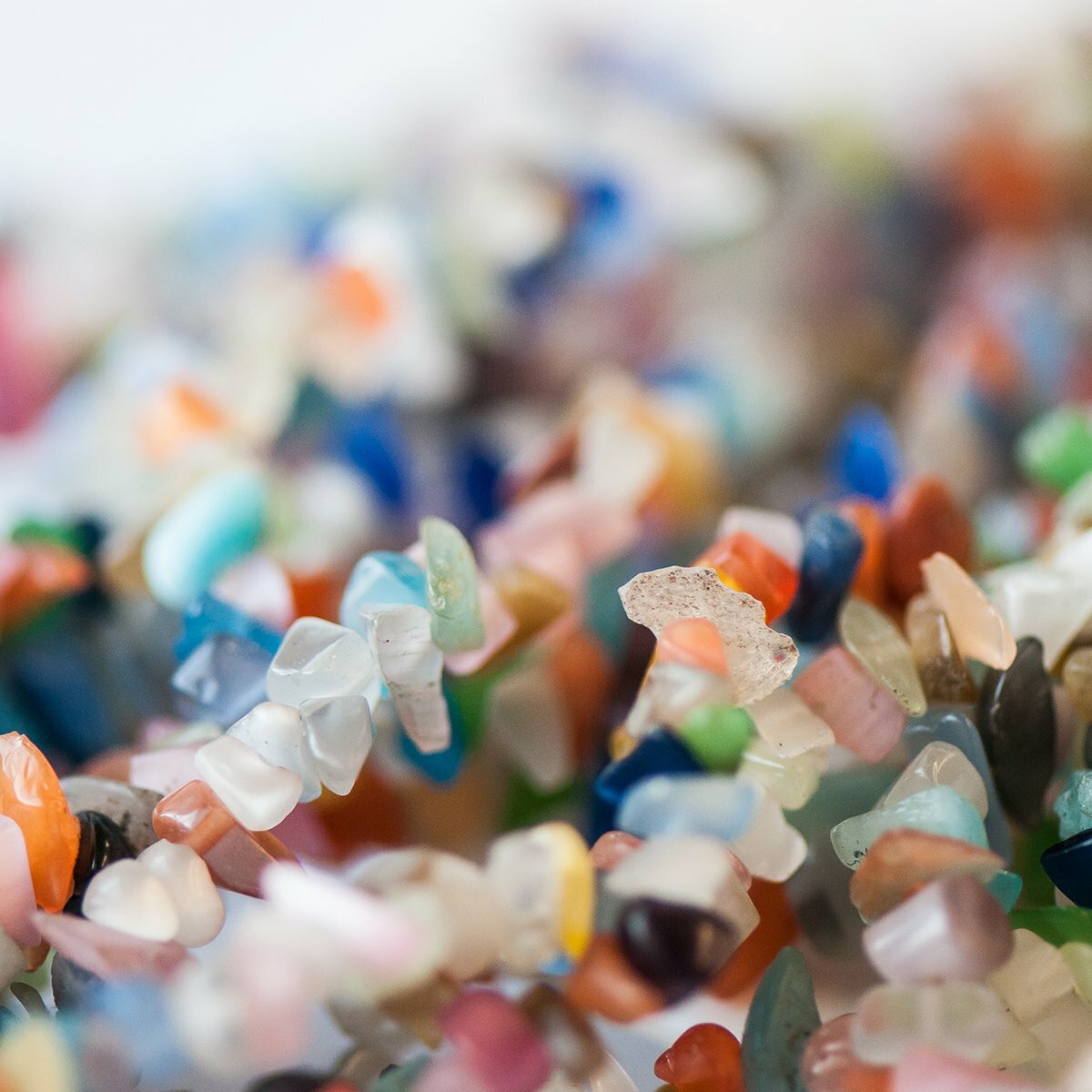 Кошачий глаз Бусины-осколки 20 г (ок.150 шт), 3-10 мм, разные цвета и размеры в упаковке